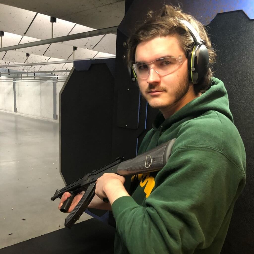 Jschlatt Real Name, Age, Height, Net Worth, Wife, Family, Bio