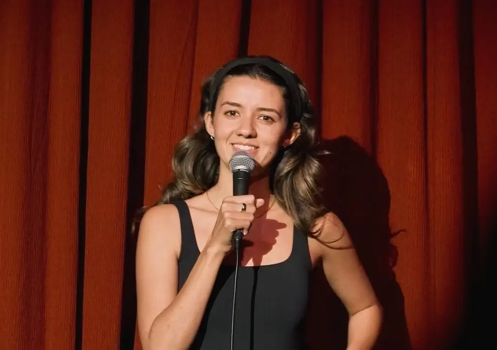 Maddy Kelly (Comedian) Age, Parents, Ethnicity, Boyfriend, Height